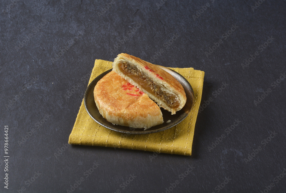 traditional baked teo chew chinese golden yellow mooncake lotus paste ...