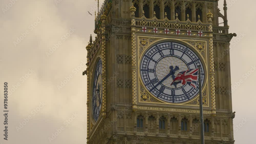 Explore the breathtaking architecture of Big Ben and other famous ...