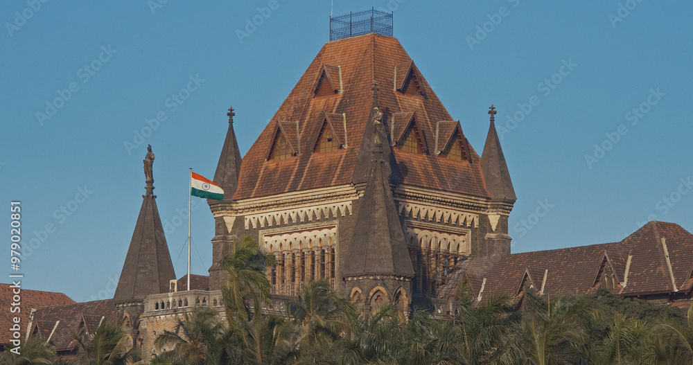 Foto de Mumbai, Maharashtra, India. High Court Bombay close up. High ...