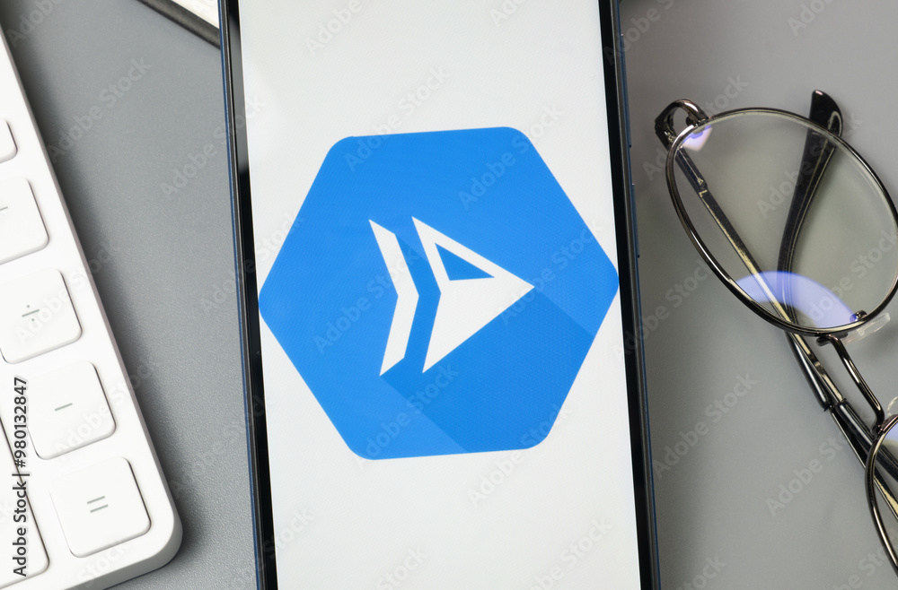 New York, USA - 30 August 2024: Google Cloud Run Logo on Phone Screen ...