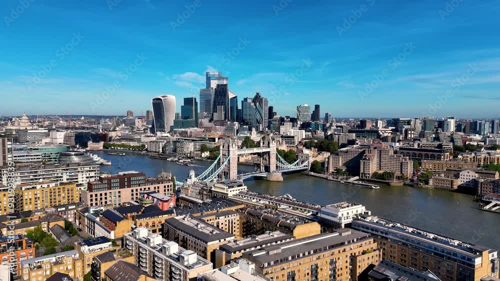 A stunning aerial tour of London’s iconic skyline, featuring the world ...