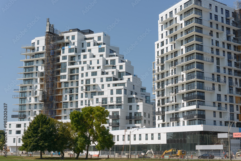 construction site (Context Development, "Queen & Ashbridge" designed by ...