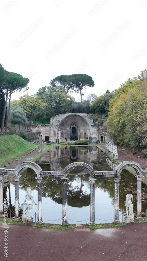 il Canopo di Villa Adriana, Hadrian's Villa a Tivoli. Italia. Vista ...