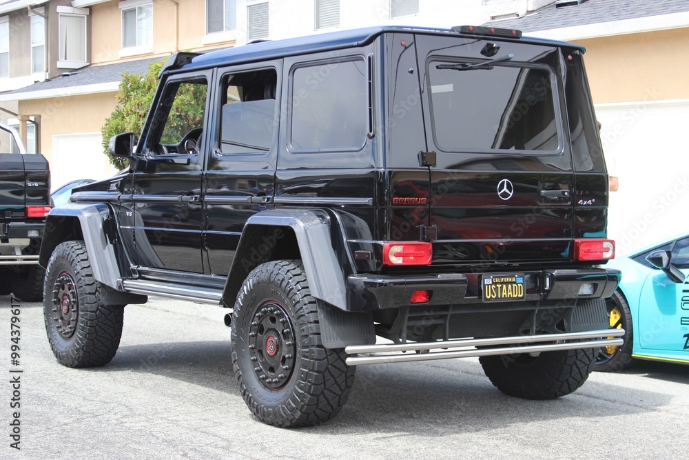 Mercedes-AMG G 4x4 Squared / V8 Biturbo 585 HP Beast / Unstoppable Off ...
