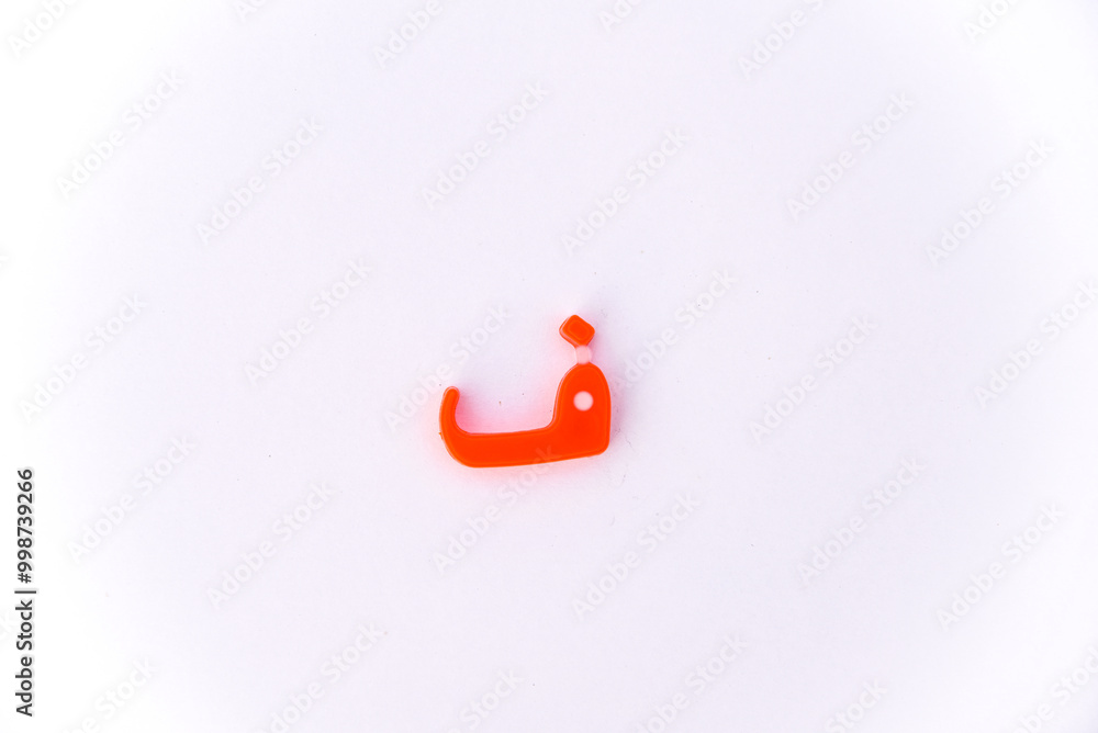 letter fa, Arabic letter F, Small model of the Arabic letter F in ...