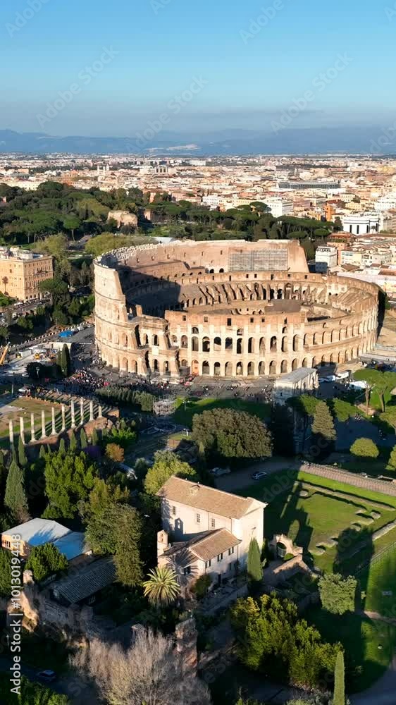 Vista aerea del Il colosseo a Roma. Italia. Vista dall'alto del ...