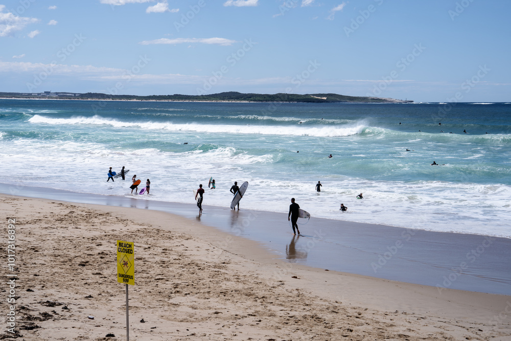 Foto de This image shows Cronulla Beach, Sydney, NSW, closed due to ...