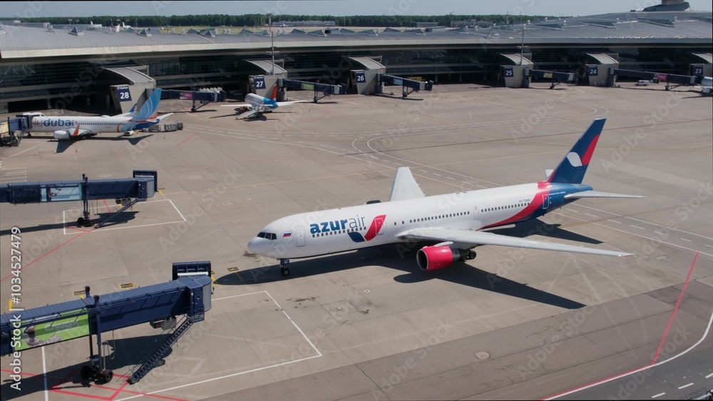 Foto de Moscow, Russia - 02 Jul, 2022. Large widebody civilian aircraft ...