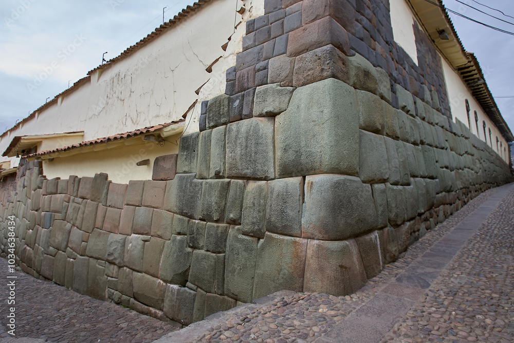 Inca stone walls in Cusco, Peru, a remarkable example of Inca ...