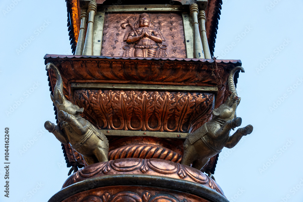 Poster Art en cuivre sur un pilier de grand temple Thanjavur – Wall Art ...