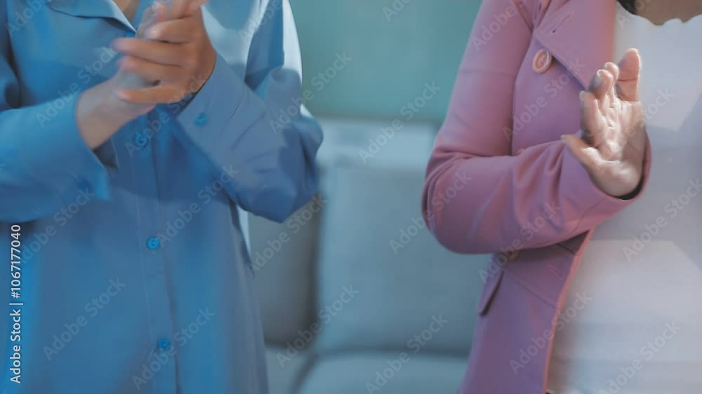 Happy business people clapping hands thanking coach for interesting ...