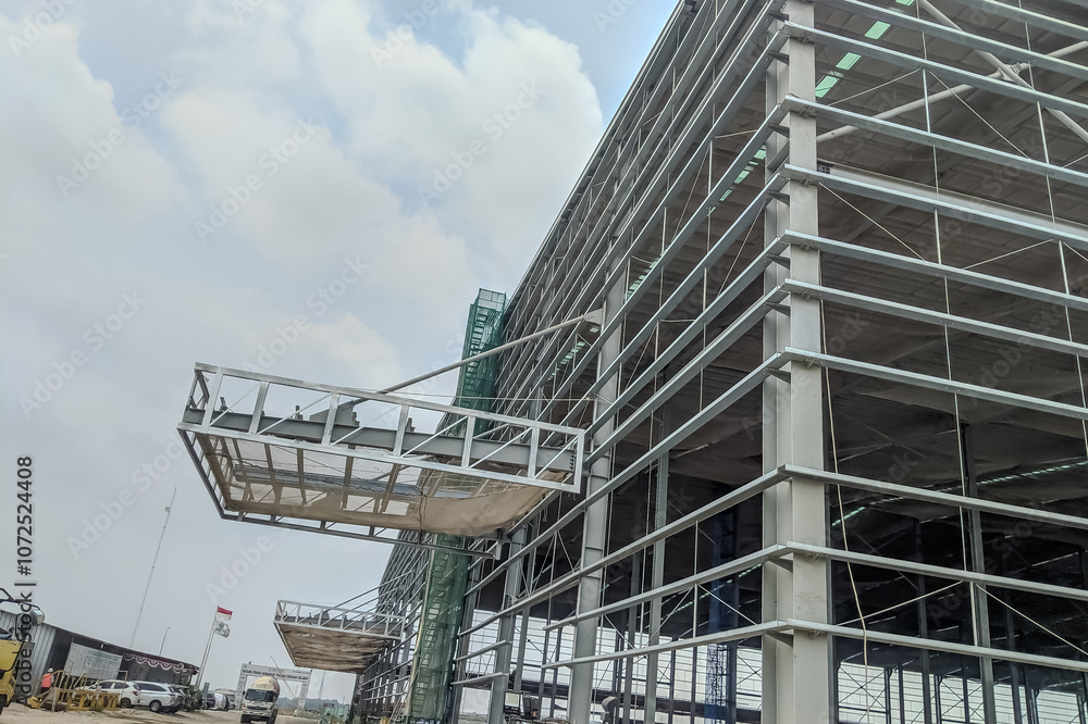 Steel frame structure, steel frame workshop is under construction ...