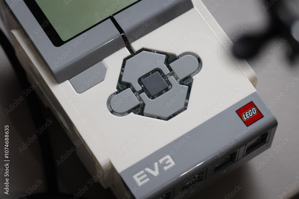 Lego mindstorm ev3 brick for lego robotics. retired/ discontinued robot ...