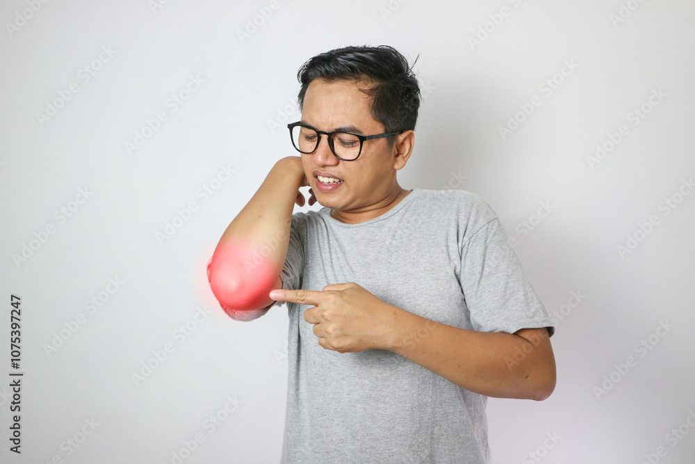 Person with elbow pain, concept of a people with elbow pain from ...