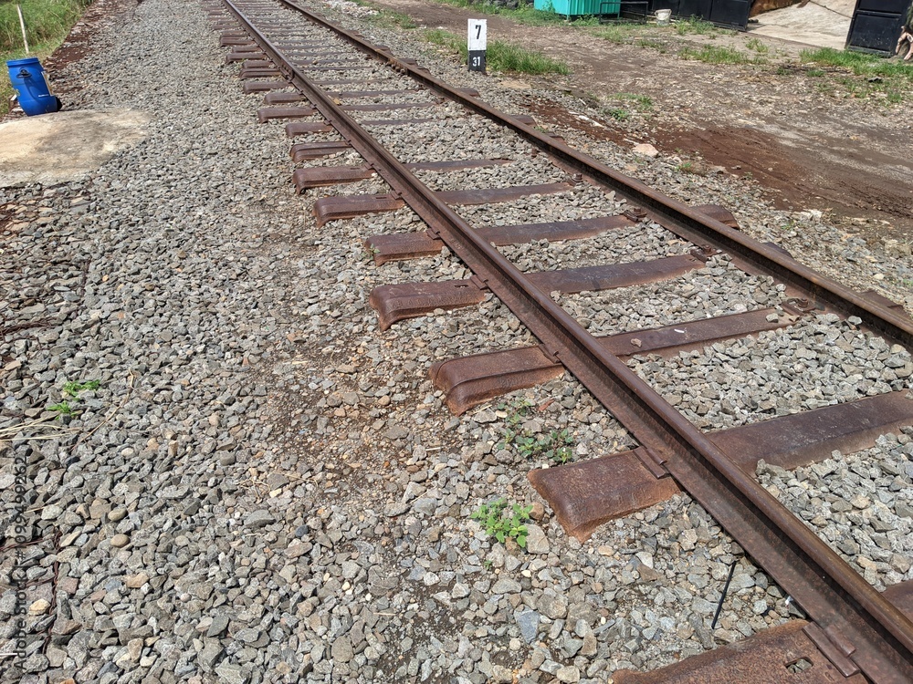 The colonial railway line from the Dutch colonial era is still sturdy ...