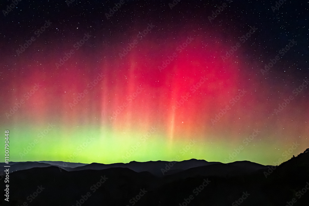 Aurora Borealis above the Appalacian Mountains in North Georgia from ...