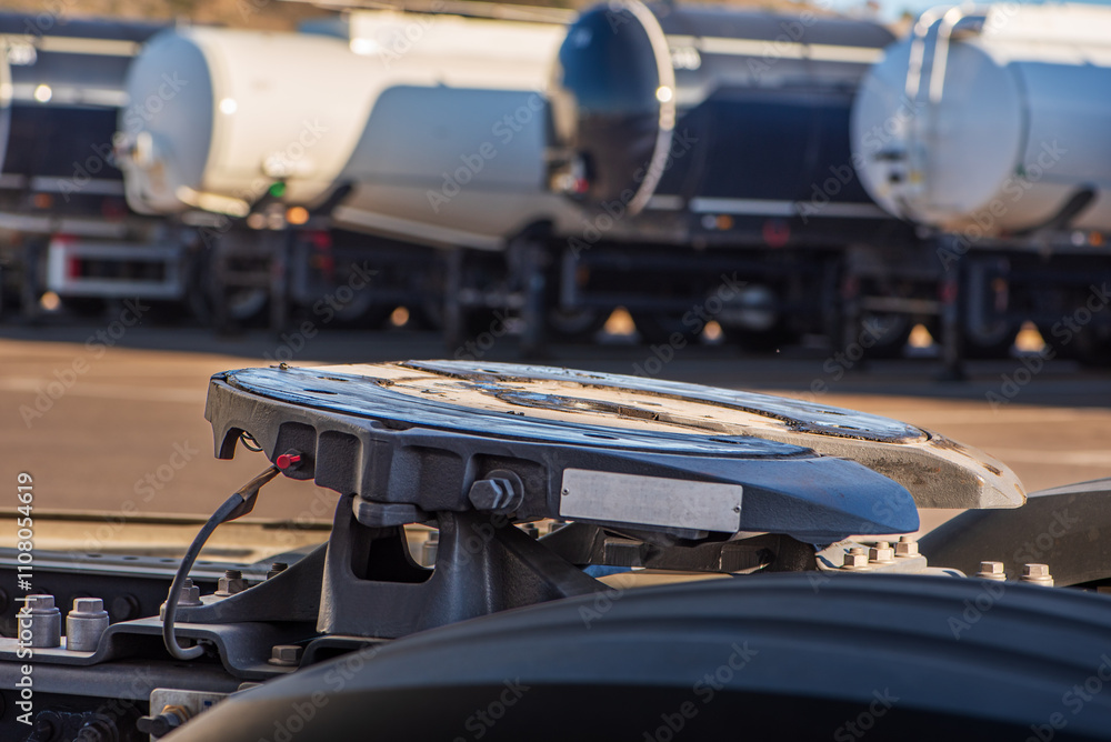 Metal plate to couple the truck to the kingpin of the trailer, also ...