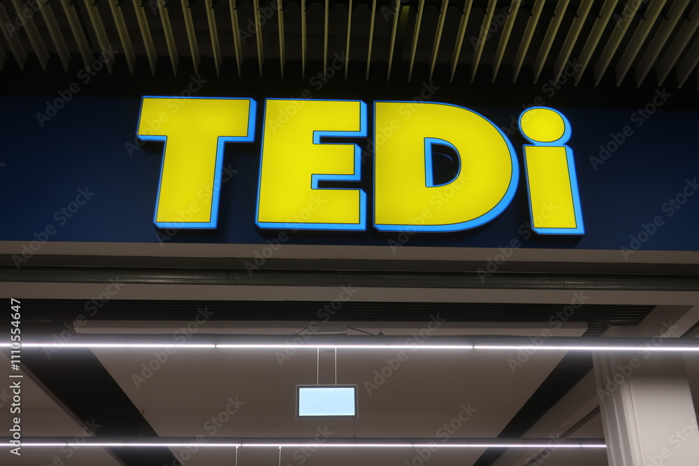 TEDi households store signage, logo, emblem at Lopuszanska 22 shopping ...