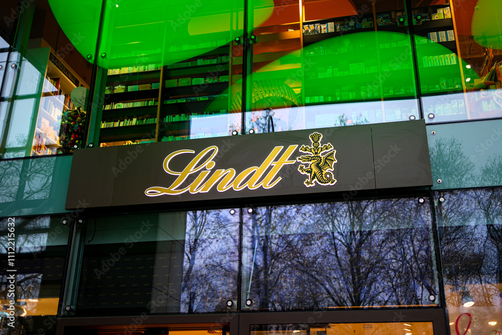 cologne, North Rhine Westphalia., germany - 23 11 2024: a lindt store ...