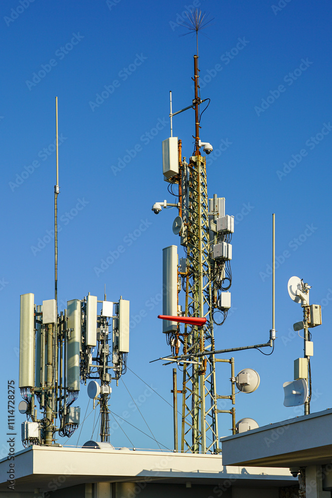 Cellular network antenna, base station or base transceiver station ...