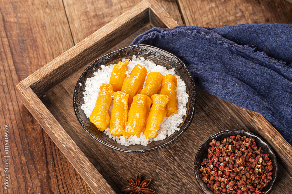 Hakka Salt Roasted Chicken Foot Muscle，Chicken feet tendon is a part of ...