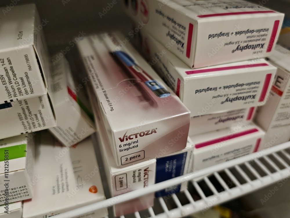 Foto de Prague,Czech republic-August 9 2024: VICTOZA medication with ...