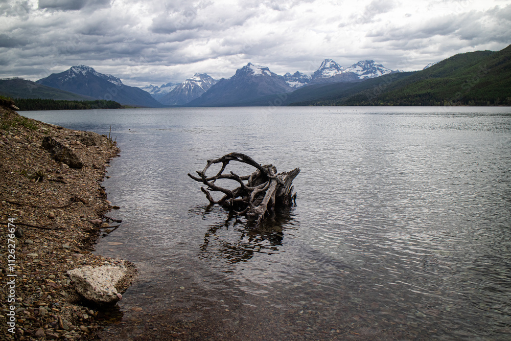 Apgar village inn at the edge of the Lake Mcdonald lake, at Glacier ...