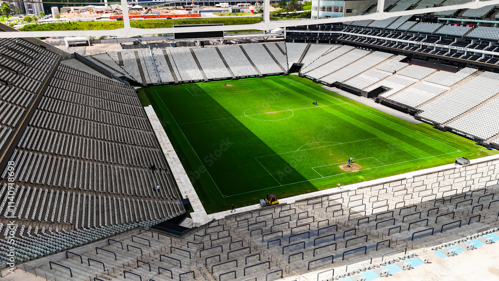 Vista das arquibancadas e do campo de futebol da Neo Química Arena em ...