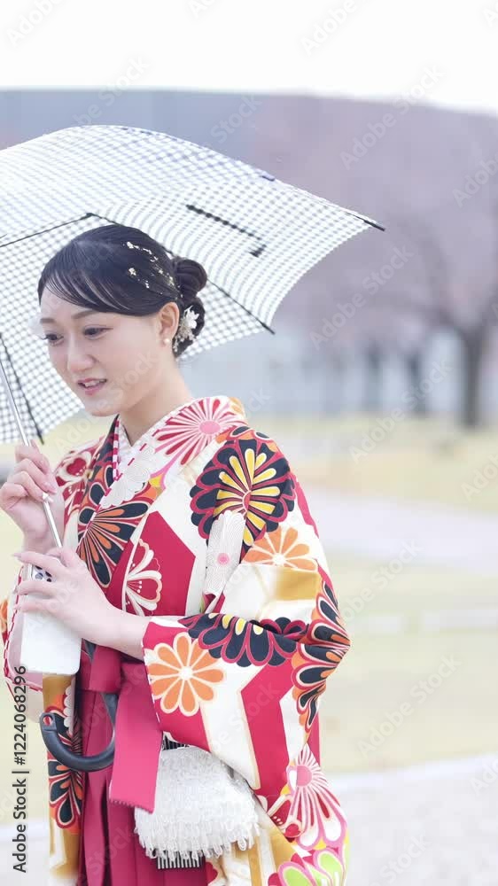 Young women in their 20s wear traditional hakama (kimono) in Japan ...