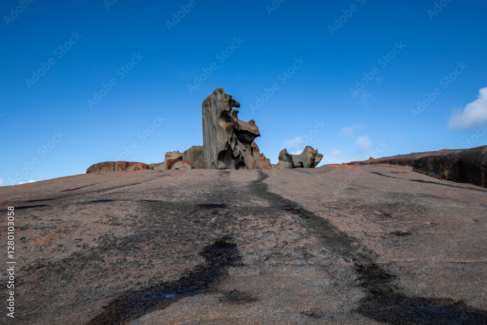 Poster The aptly named Remarkable Rocks at the tip of Flinders Chase ...