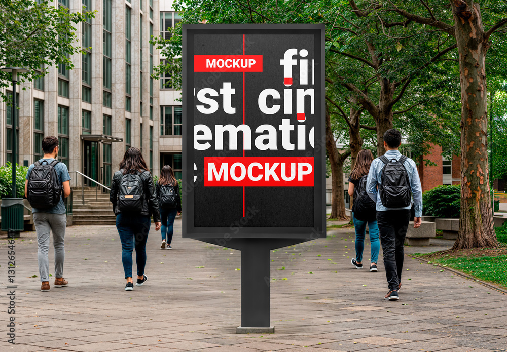 Modelo de Billboard Mockup University Campus do Stock | Adobe Stock