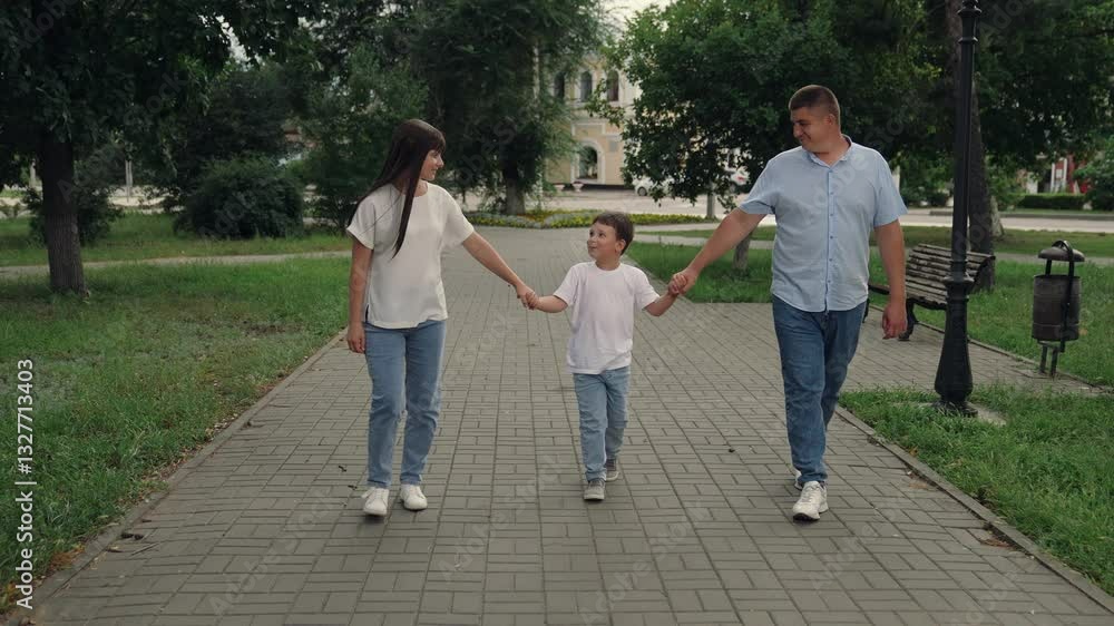 parents walking child holding hand, little boy child son smiling ...