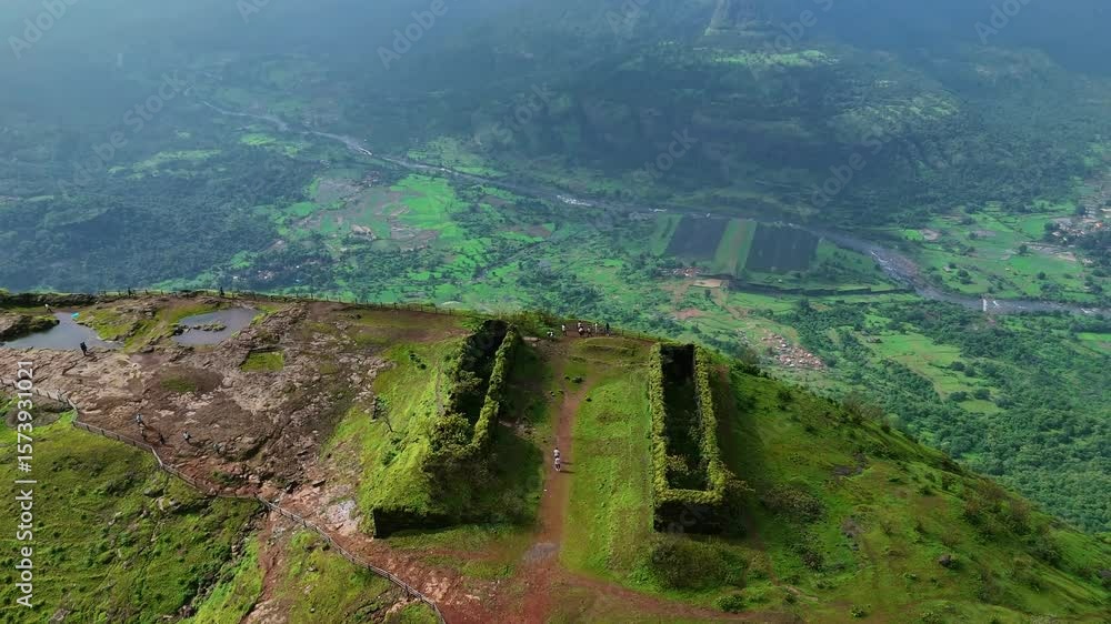 Chhatrapati Shivaji Maharaj’s Raigad Fort – 4K Drone Stock Footage ...