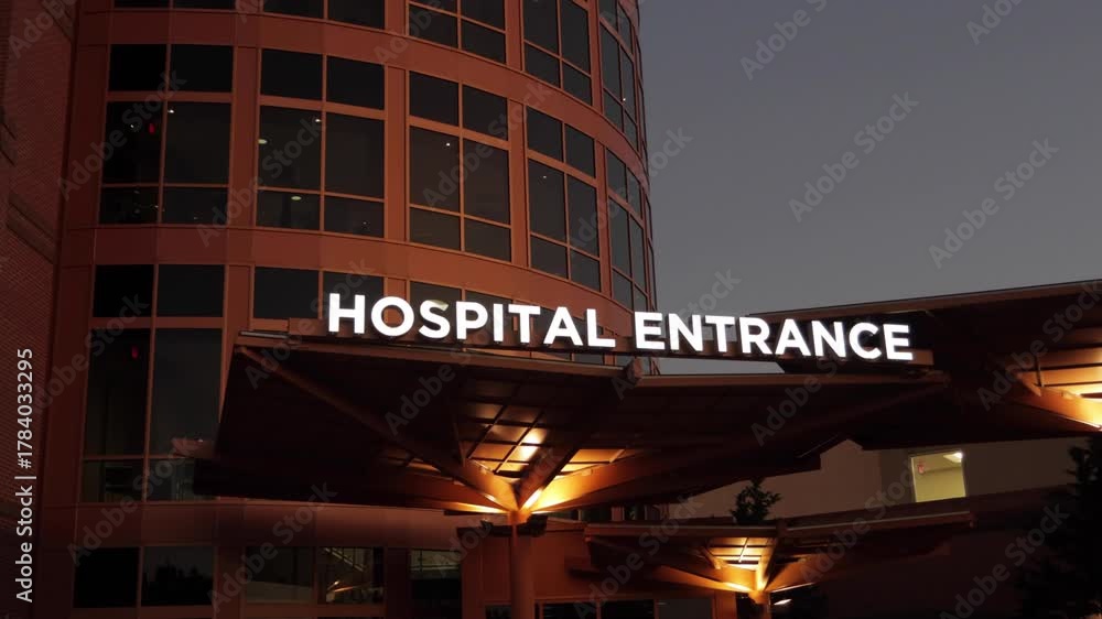 Hospital Entrance with Signage. Emergency Sign at Hospital in USA ...